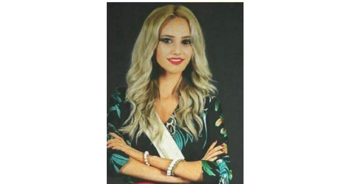 Alexandra Banica | Online Gallery